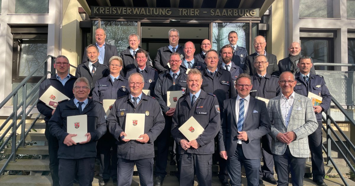 Goldene Ehrenzeichen für Feuerwehrleute in der VG Konz | Stadt ...